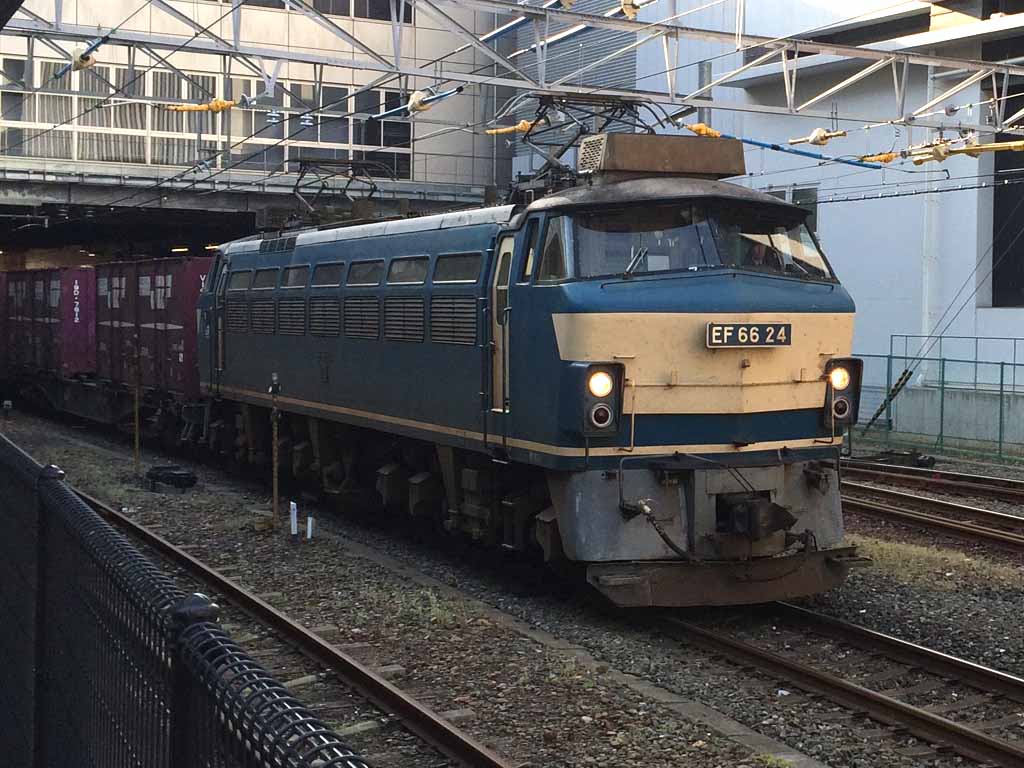 EF66形電気機関車：ぞのくん写真集